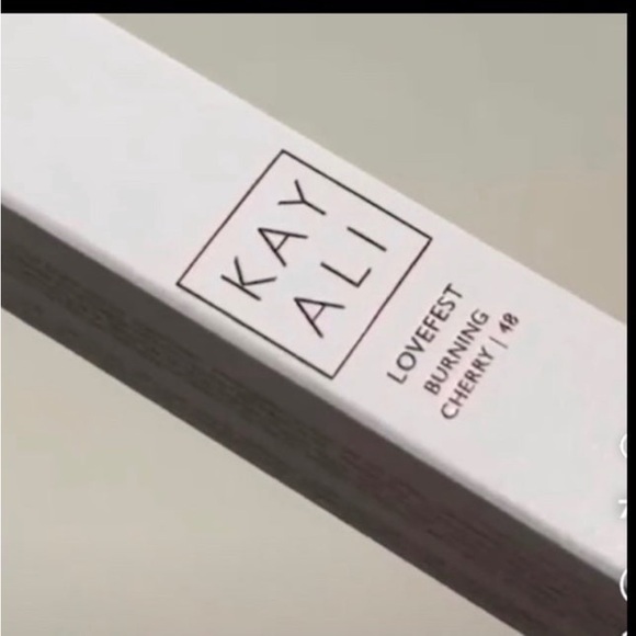 HUDA BEAUTY | Makeup | Huda Beauty Kayali Love Fest Burning Cherry 48 ...